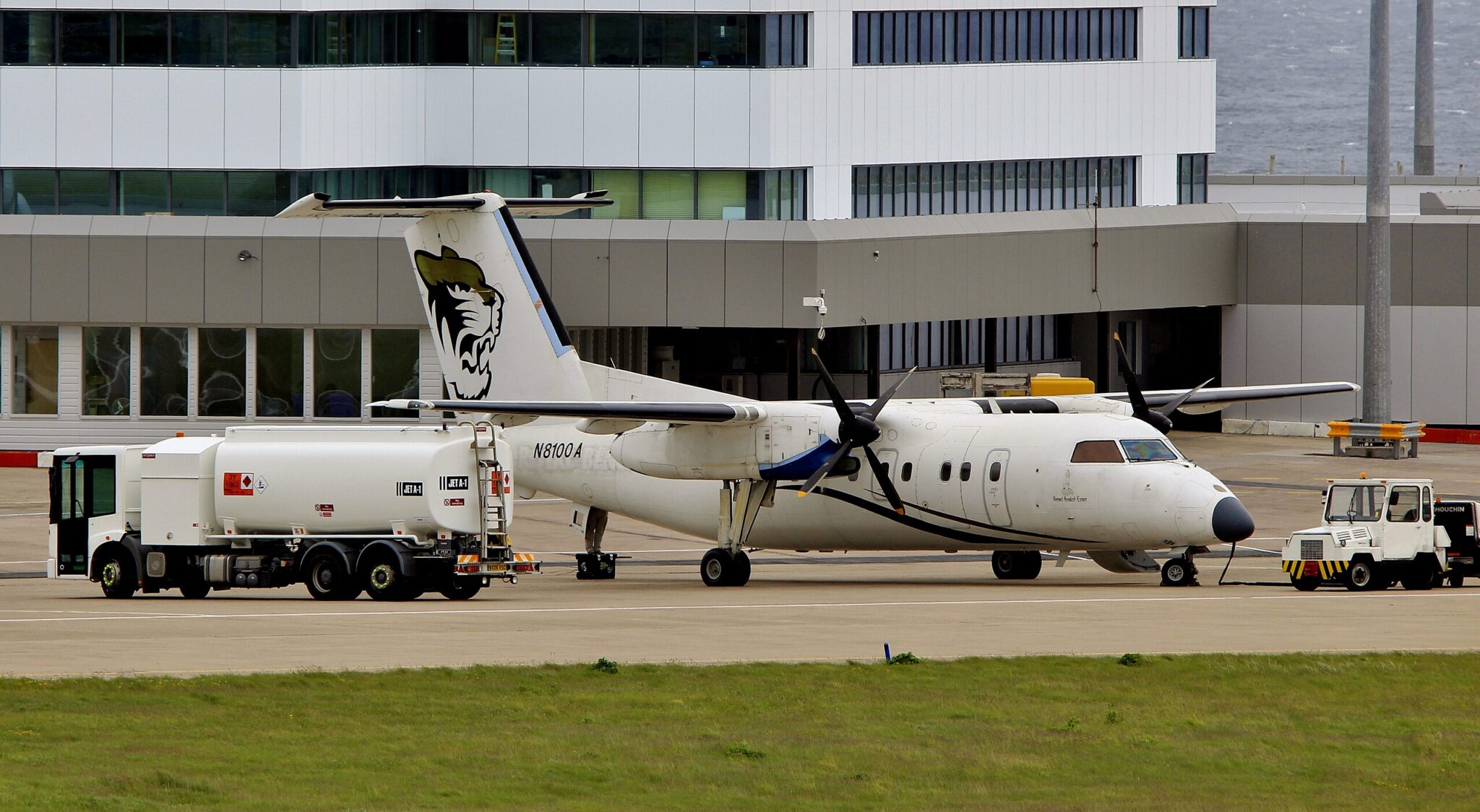 Why are Fuel Tanks in Wings Filled First & Used Last?