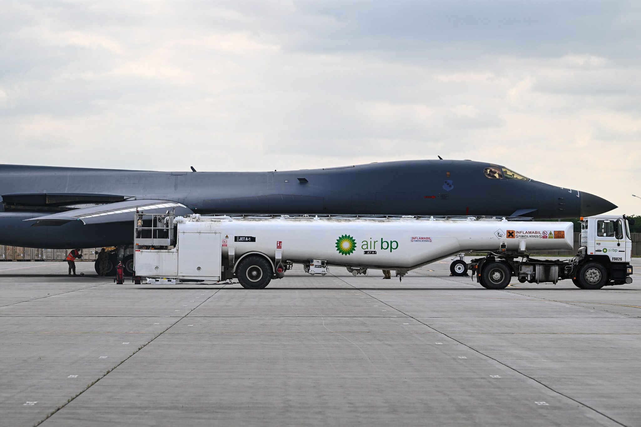 Importance of Emergency Fuel Shutoff in Aircraft Refueling