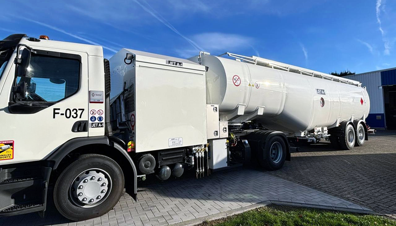 How to Choose Aircraft Refueller Vehicle for Your Airport?